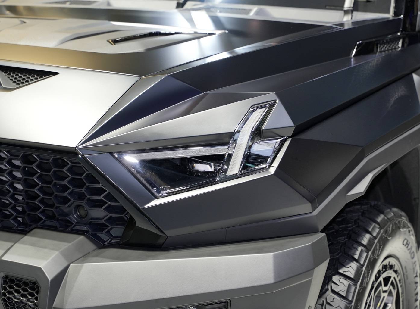 先仰望U8一步上市，最快4.2s破百，带两把锁，带你看猛士917_搜狐汽车_搜狐网