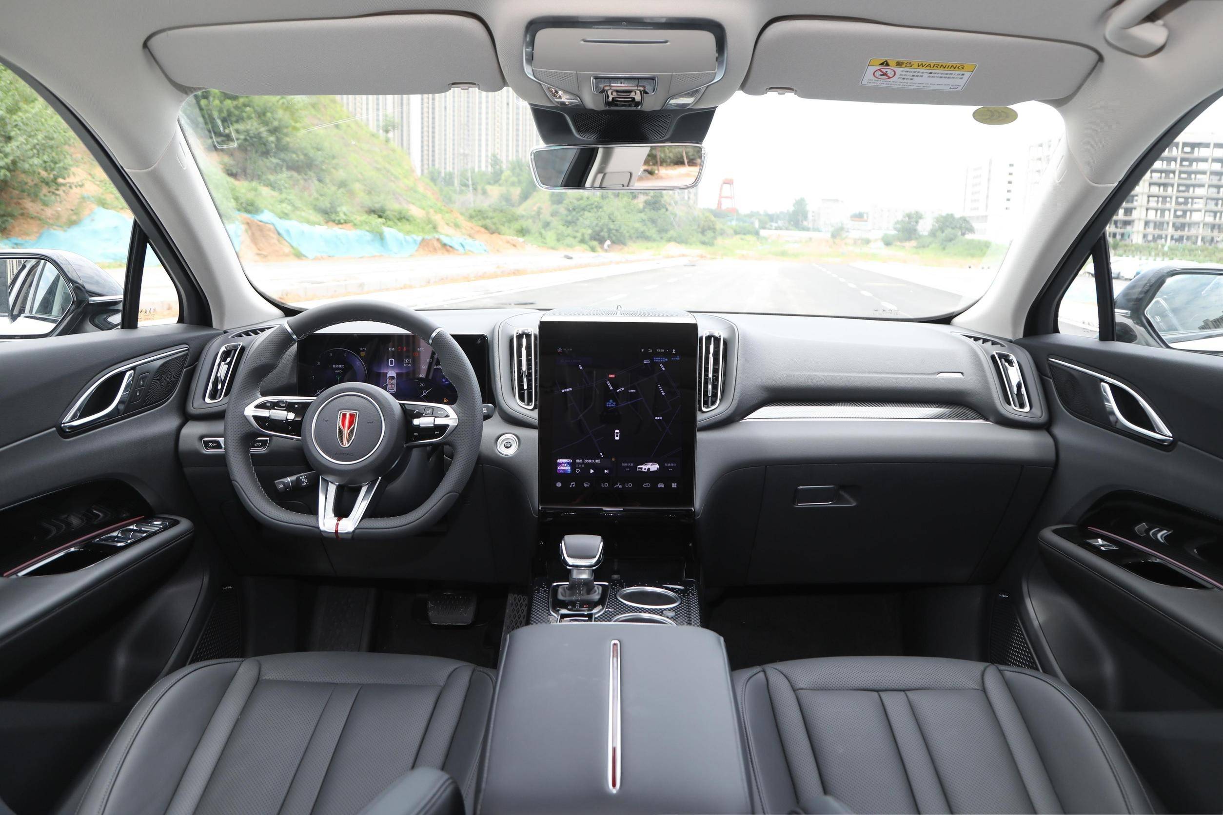 19万多提了台顶配红旗HS3，配置丰富，四驱6.9s破百，超出期待了_搜狐汽车_搜狐网