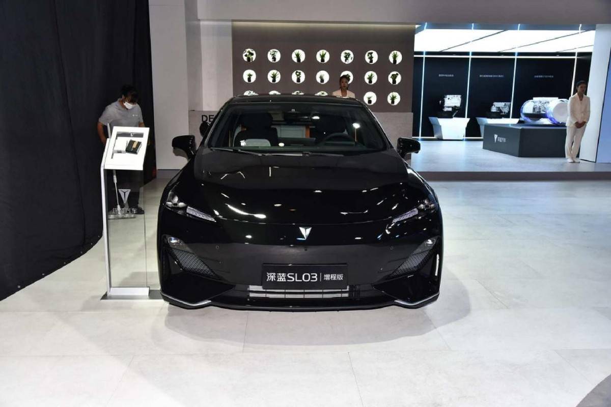 长安要成功了？深蓝SL03换新而来，造型更帅，仅14.59万起_搜狐汽车_搜狐网