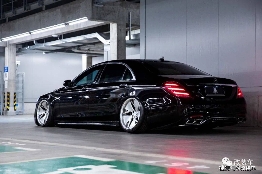 大佬范直接拉满的奔驰W222，5套轮毂有5种不同的感觉_搜狐汽车_搜狐网