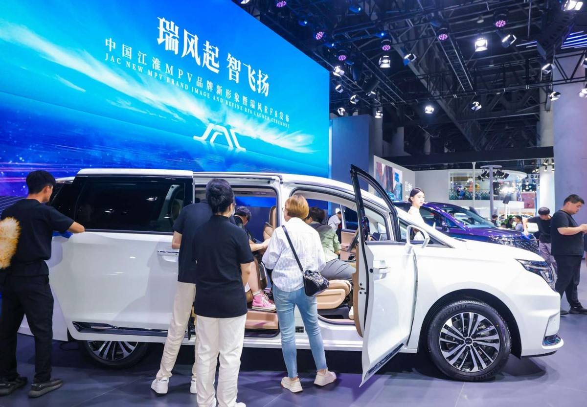 首款3DHT的智能电混MPV，1200KM续航只是常规操作_搜狐汽车_搜狐网