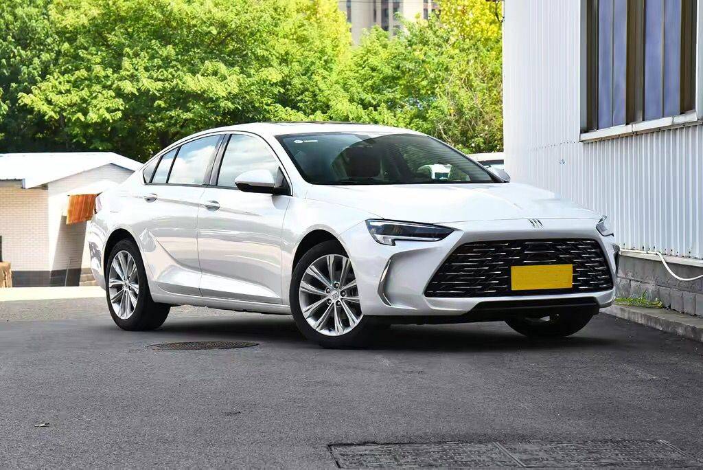 别克君威这次要火，车长超4米9，入门1.5T+9AT，降至12.98万起_搜狐汽车_搜狐网