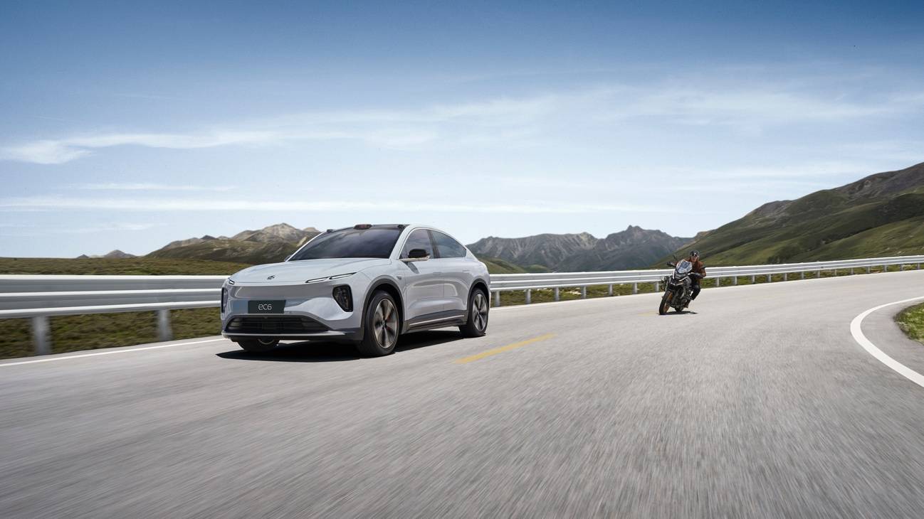 纯电轿跑SUV 蔚来EC6正式上市！售价35.8万元起！_搜狐汽车_搜狐网