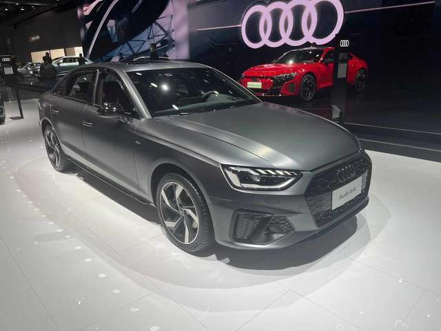 奥迪也是深陷“价格战”，A4L下探到24.69万，值得入手吗？_搜狐汽车_搜狐网