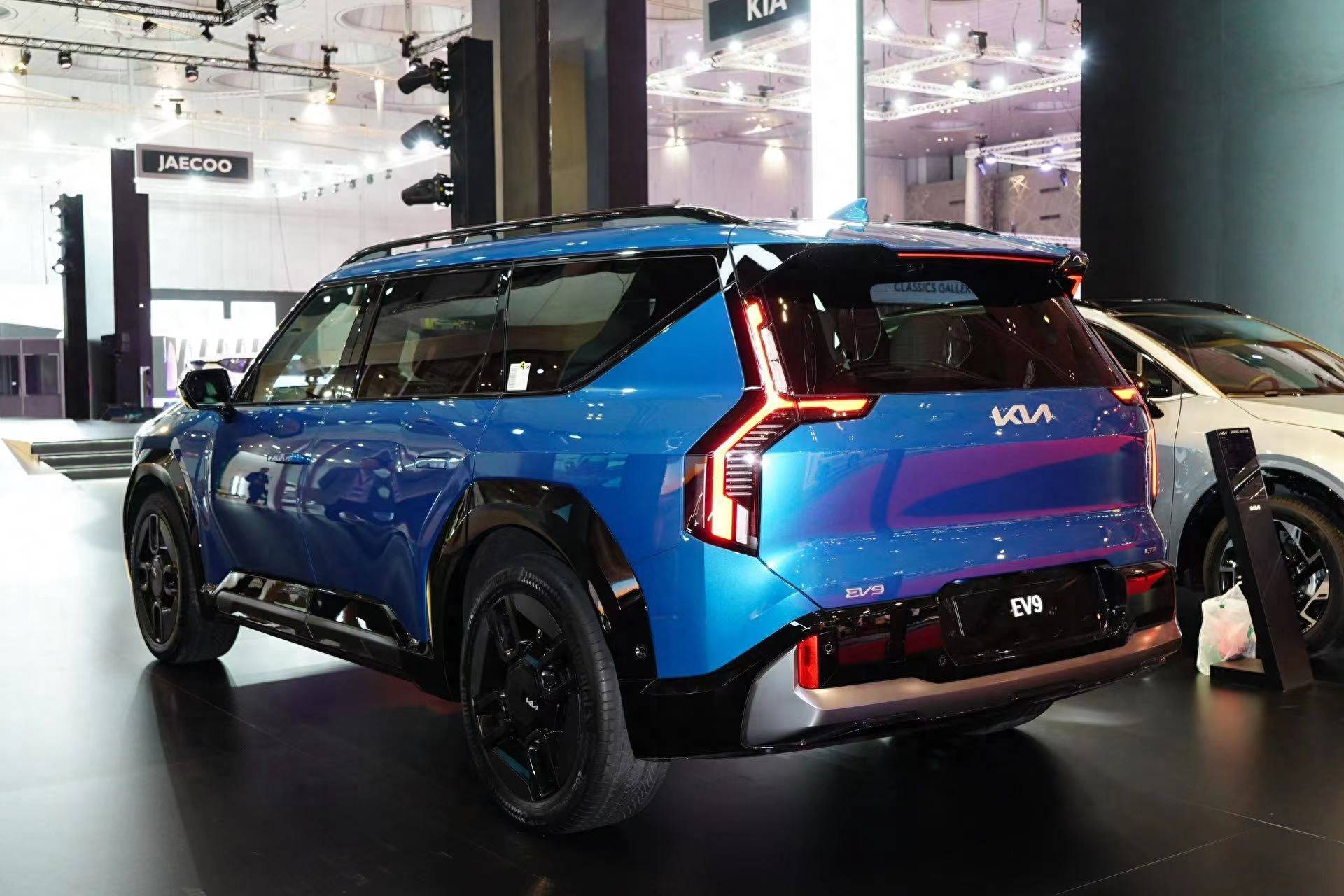 中大型纯电动SUV 起亚EV9实车亮相 2024年国内上市_搜狐汽车_搜狐网