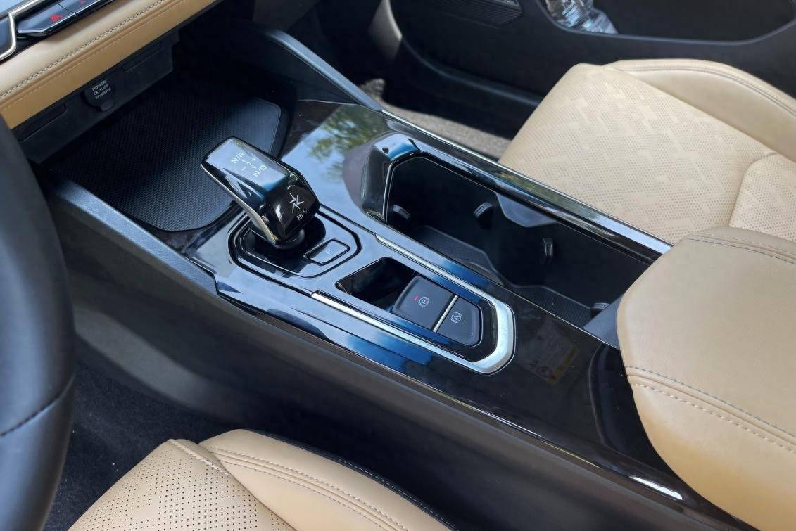 加速后劲更足 引入增程模式改善NVH 帝豪L HiP冠军版试驾评测_搜狐汽车_搜狐网