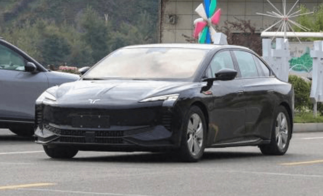 比亚迪汉同级！红旗E001现身街头，配激光雷达，续航800km_搜狐汽车_搜狐网