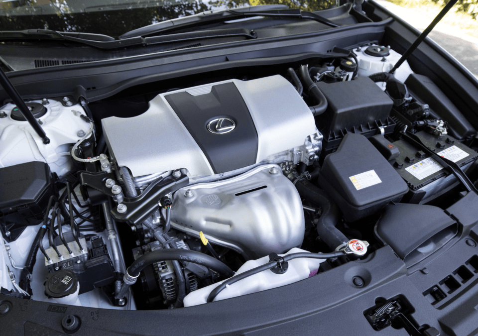 30万的ES200万人喷，23万的雷克萨斯比肉香？_搜狐汽车_搜狐网