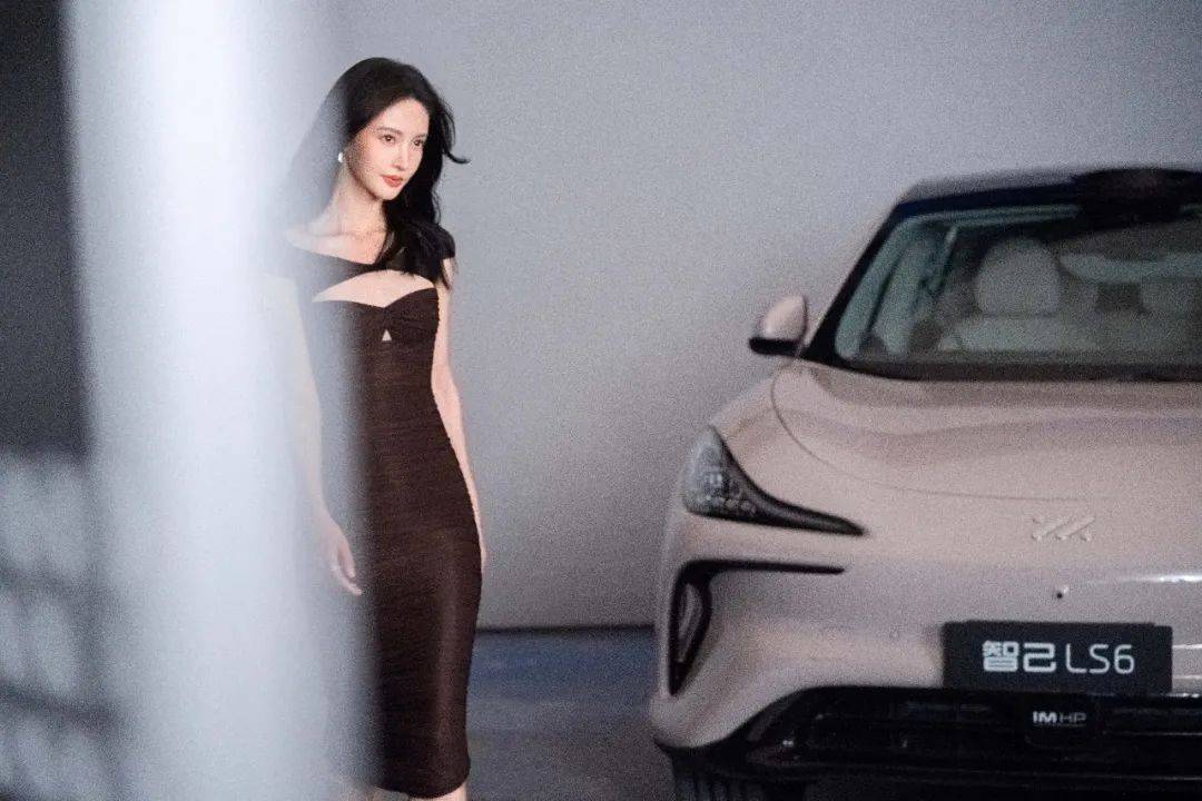 多维出击的走量产品，智己LS6订单已突破38000台，上市权益价21.49万起_搜狐汽车_搜狐网