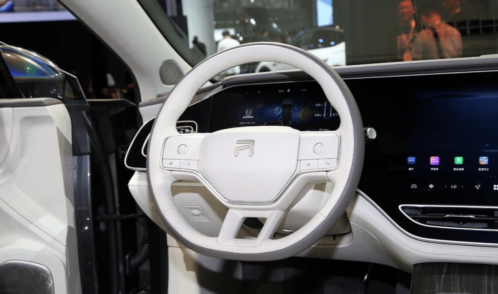 飞凡F7高阶智驾 “非凡”出行 近600km续航不足20万起_搜狐汽车_搜狐网