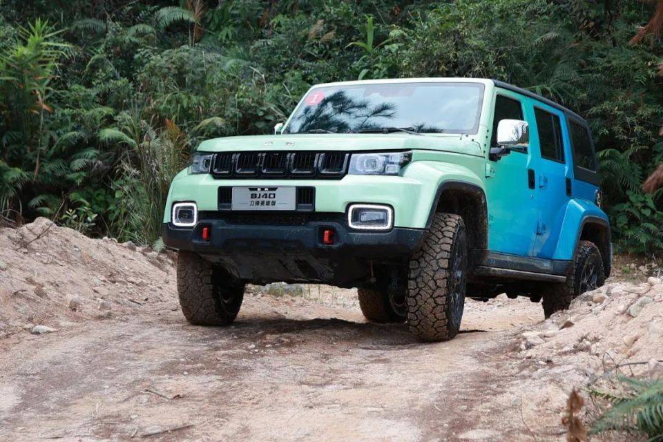 全新北京BJ40，无框式车门，两把锁+2.0T+8AT_搜狐汽车_搜狐网