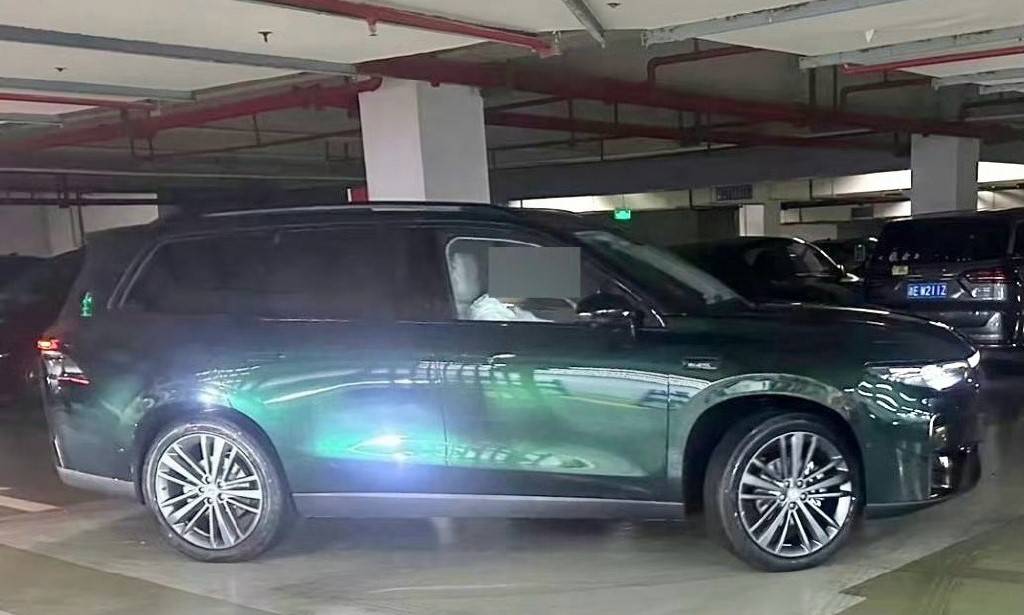 零跑C16实车曝光，对标问界M7、理想L7，25万级大型SUV？_搜狐汽车_搜狐网