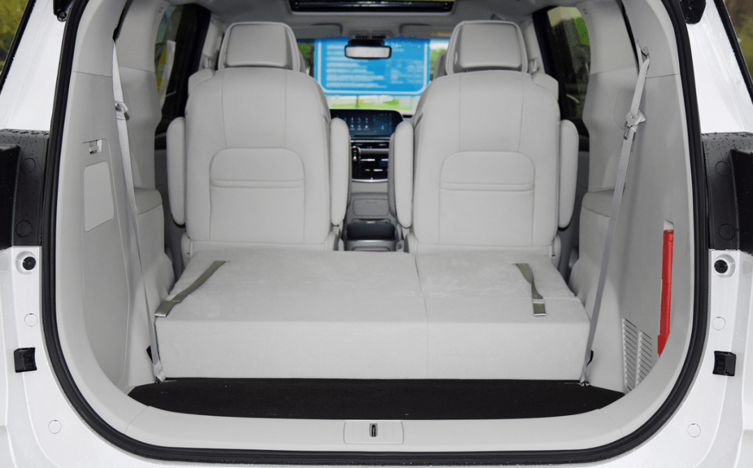 30万预算买家用MPV，赛那和GL8该怎么选才没有司机感？_搜狐汽车_搜狐网