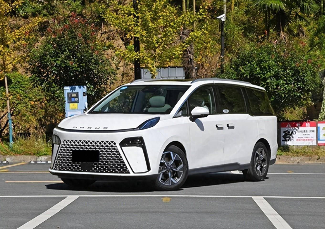 上汽大通MAXUS G70正式首发亮相，定位家用MPV，采用2+1+3座椅布局_搜狐汽车_搜狐网