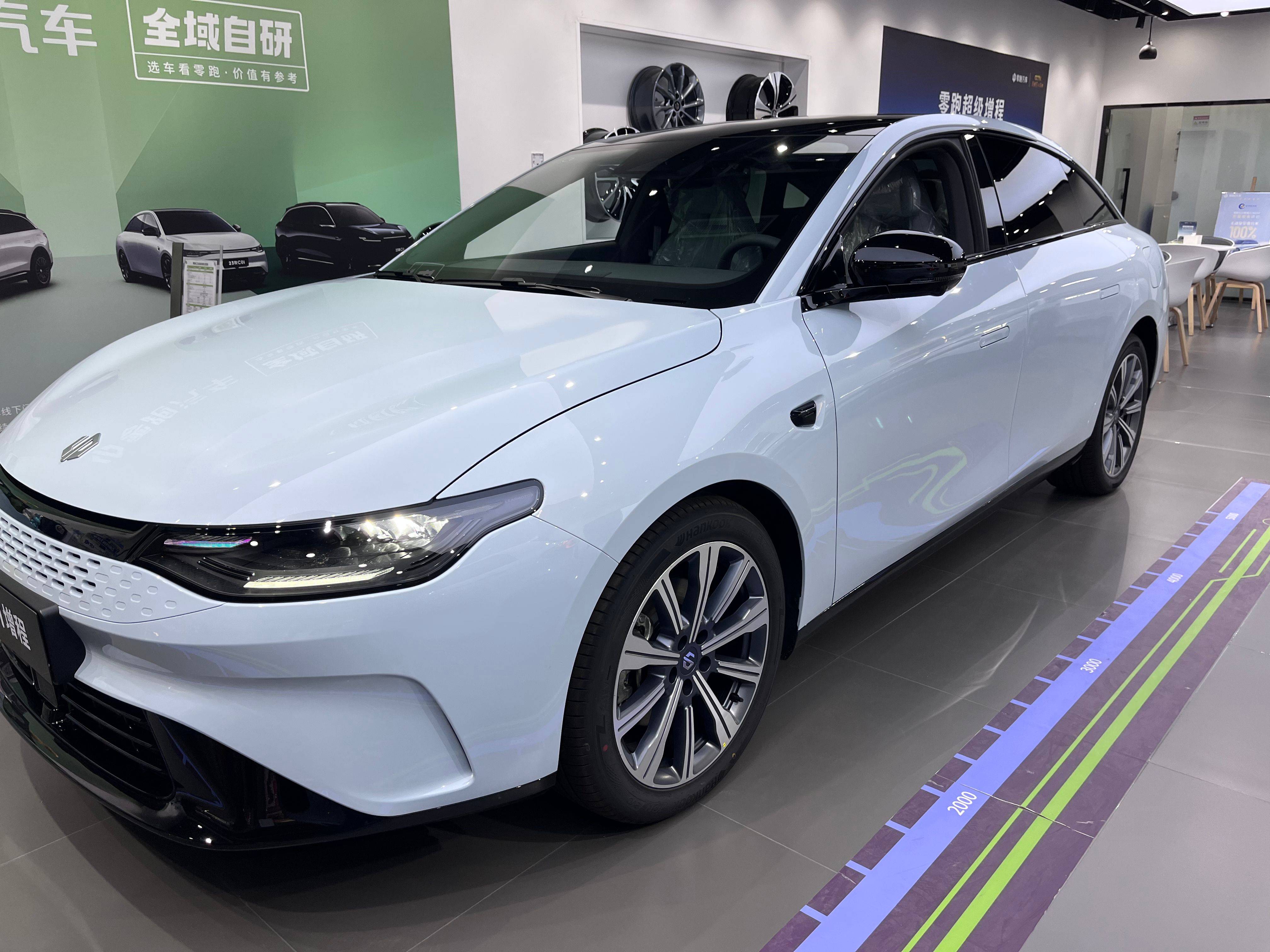 零跑C01超级增程试驾体验 瞬间告别续航焦虑_搜狐汽车_搜狐网