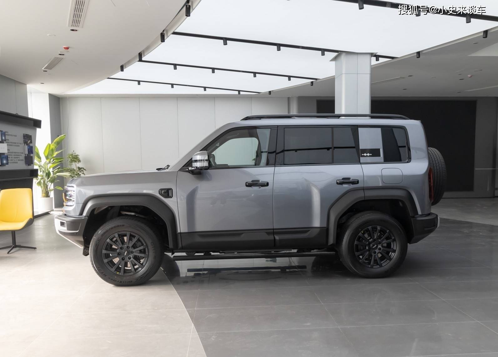 不到29万撼动硬派SUV市场！尺寸超霸道续航1200Km，配三把差速锁_搜狐汽车_搜狐网