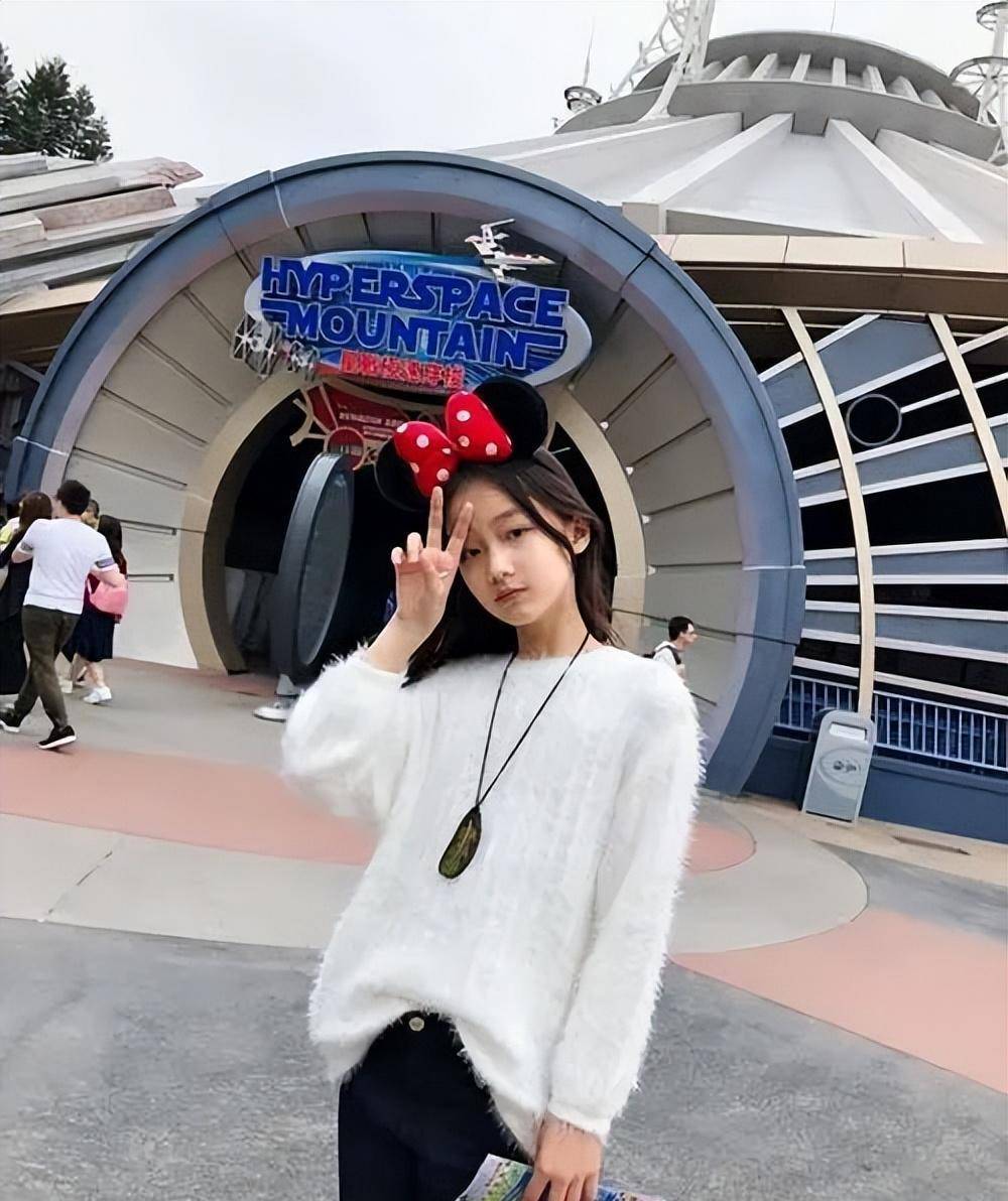 猜猜？她是谁？ -6parkbbs.com