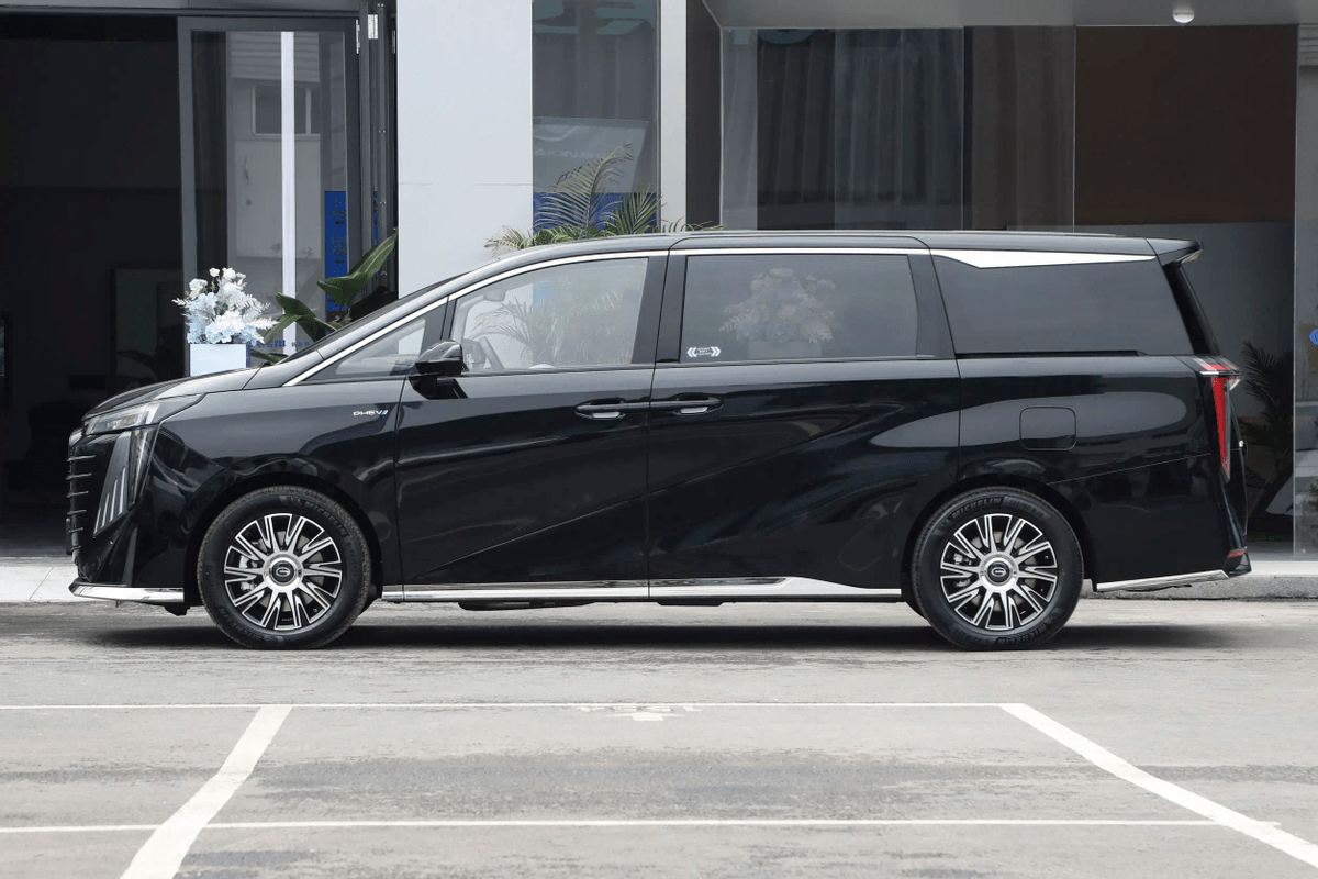 插混版中大型MPV哪家强？传祺E9 PHEV对比腾势D9 DM-i_搜狐汽车_搜狐网