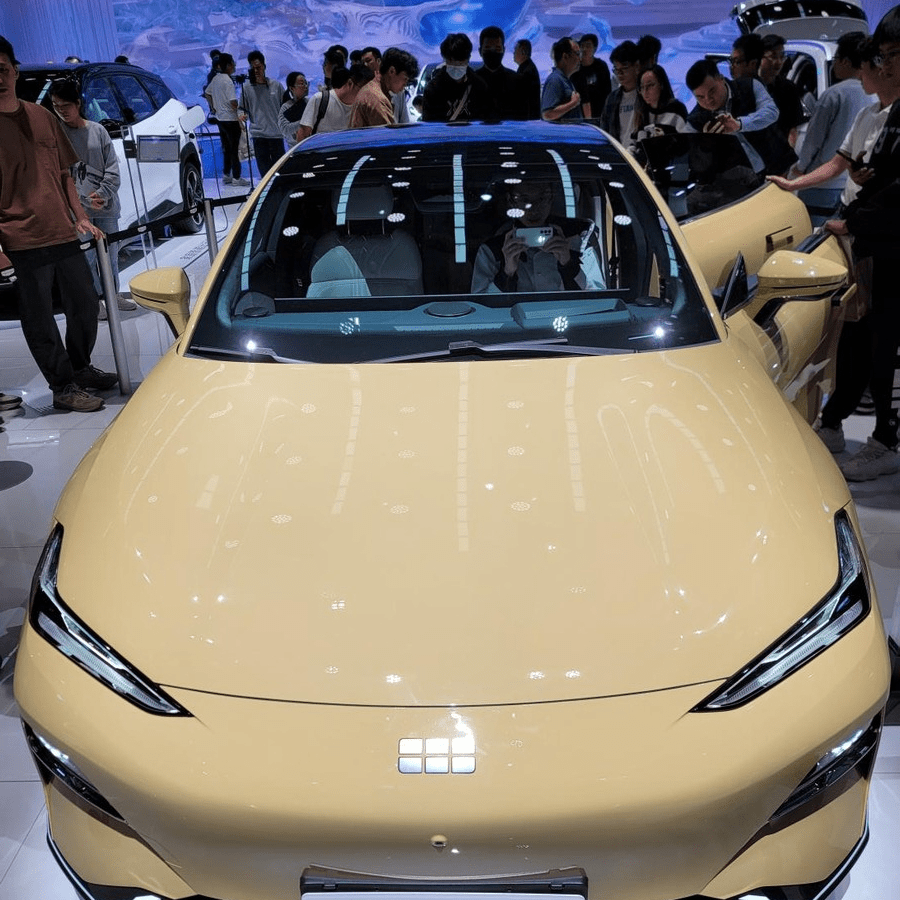 充电 5 分钟，续航 180km！吉利银河 E8 广州车展成焦点_搜狐汽车_搜狐网