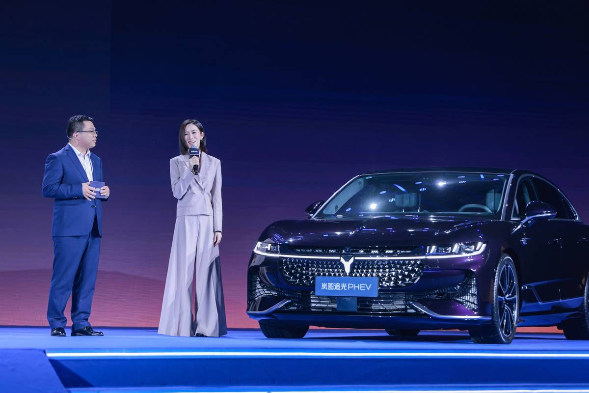 岚图追光PHEV 25.28万元起售，262km纯电续航，会卖爆吗？_搜狐汽车_搜狐网