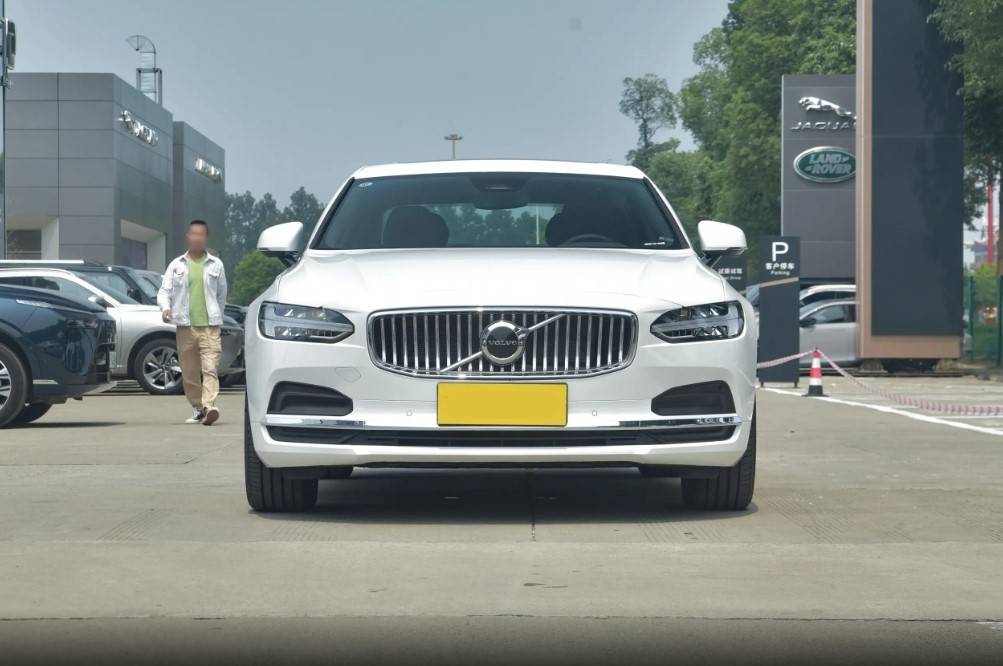 沃尔沃再次降价，S90直降10万，配2.0T+8AT+48V，不比A6L香？_搜狐汽车_搜狐网