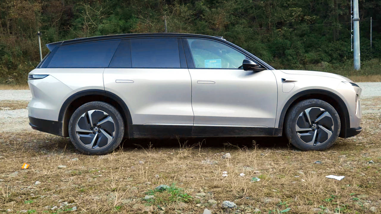 宝马X5L VS 全新蔚来ES8：老钱新贵，各自从容_搜狐汽车_搜狐网