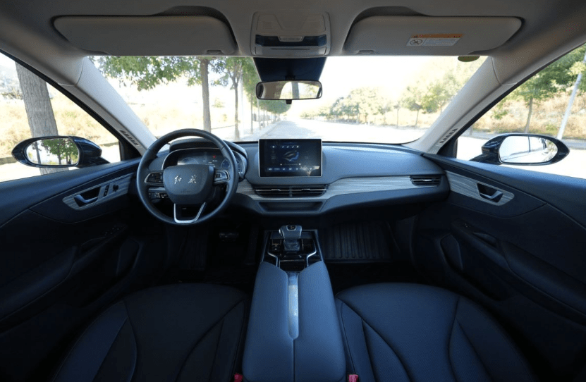 15万级纯电轿车选购，红旗E-QM5与AION S买谁？_搜狐汽车_搜狐网