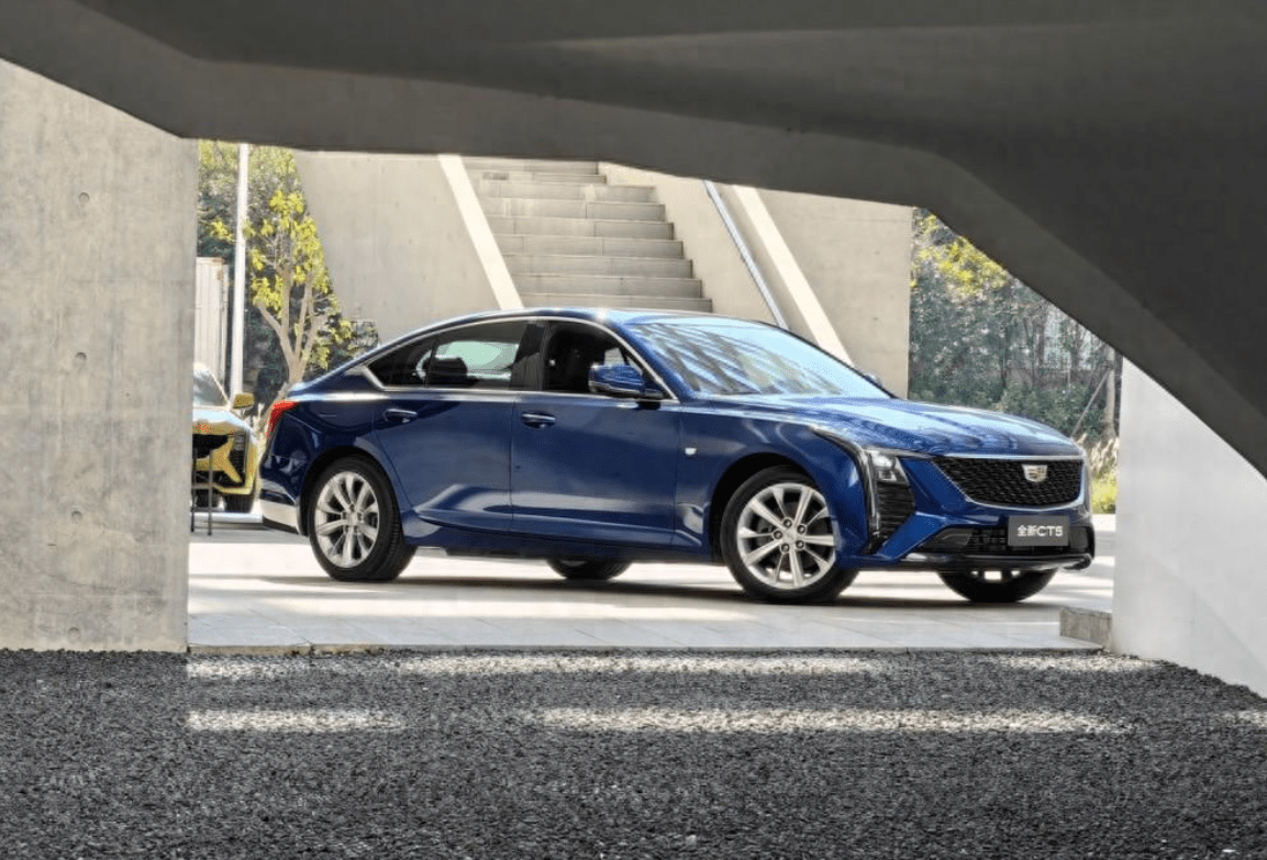 新款凯迪拉克CT5配置曝光，入门双联屏+16扬AKG音响，配电磁悬挂_搜狐汽车_搜狐网