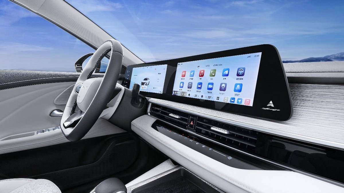 综合续航超1400km，奇瑞风云A8 127长续航版预售价13万元起_搜狐汽车_搜狐网