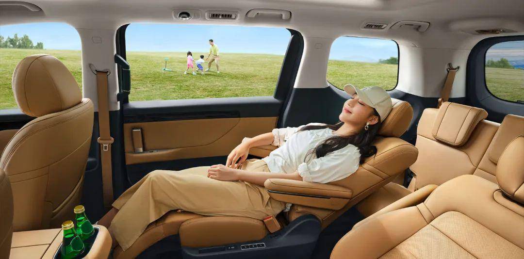 纯电续航150km 综合续航1200km 传祺新能源E8哈尔滨上市_搜狐汽车_搜狐网