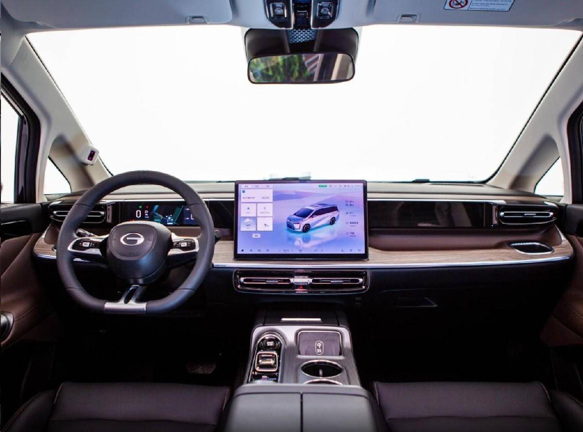 纯家用MPV推荐传祺E8，油耗5.7L/纯电续航150KM，轴距2930mm_搜狐汽车_搜狐网