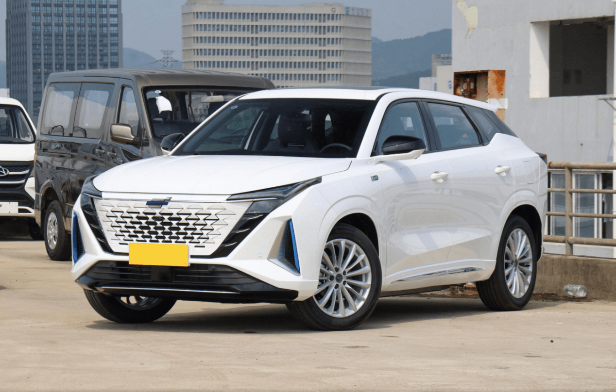 中型插混SUV蓝电E5只需9.98万元；这性价比让欧尚Z6 iDD望尘莫及！_搜狐汽车_搜狐网