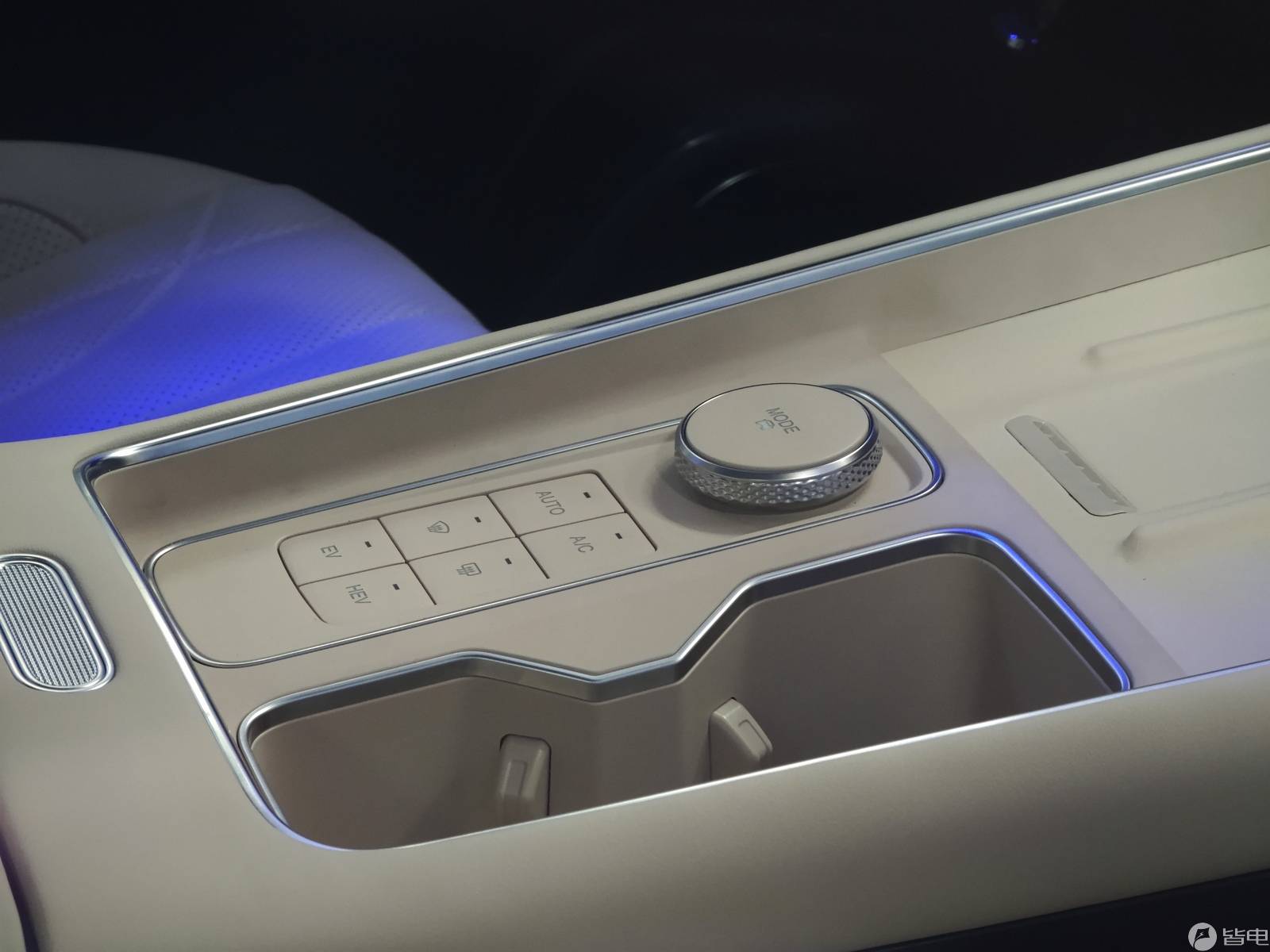 搭载C-DM混动系统 奇瑞风云T9青岛工厂下线_搜狐汽车_搜狐网