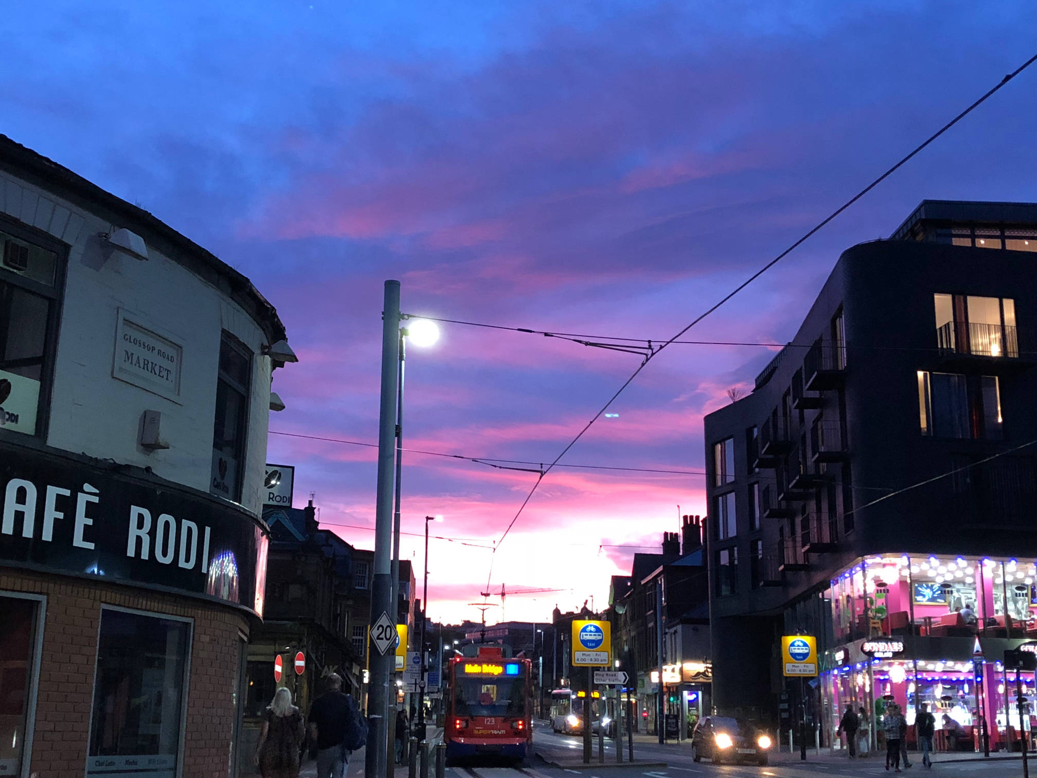 八千里路云和月|东方航空MU552回国纪实_检测