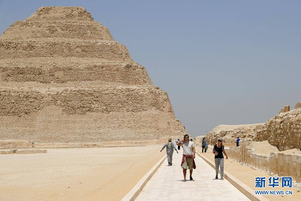 探访古埃及第一座金字塔——阶梯金字塔-搜狐大视野-搜狐新闻