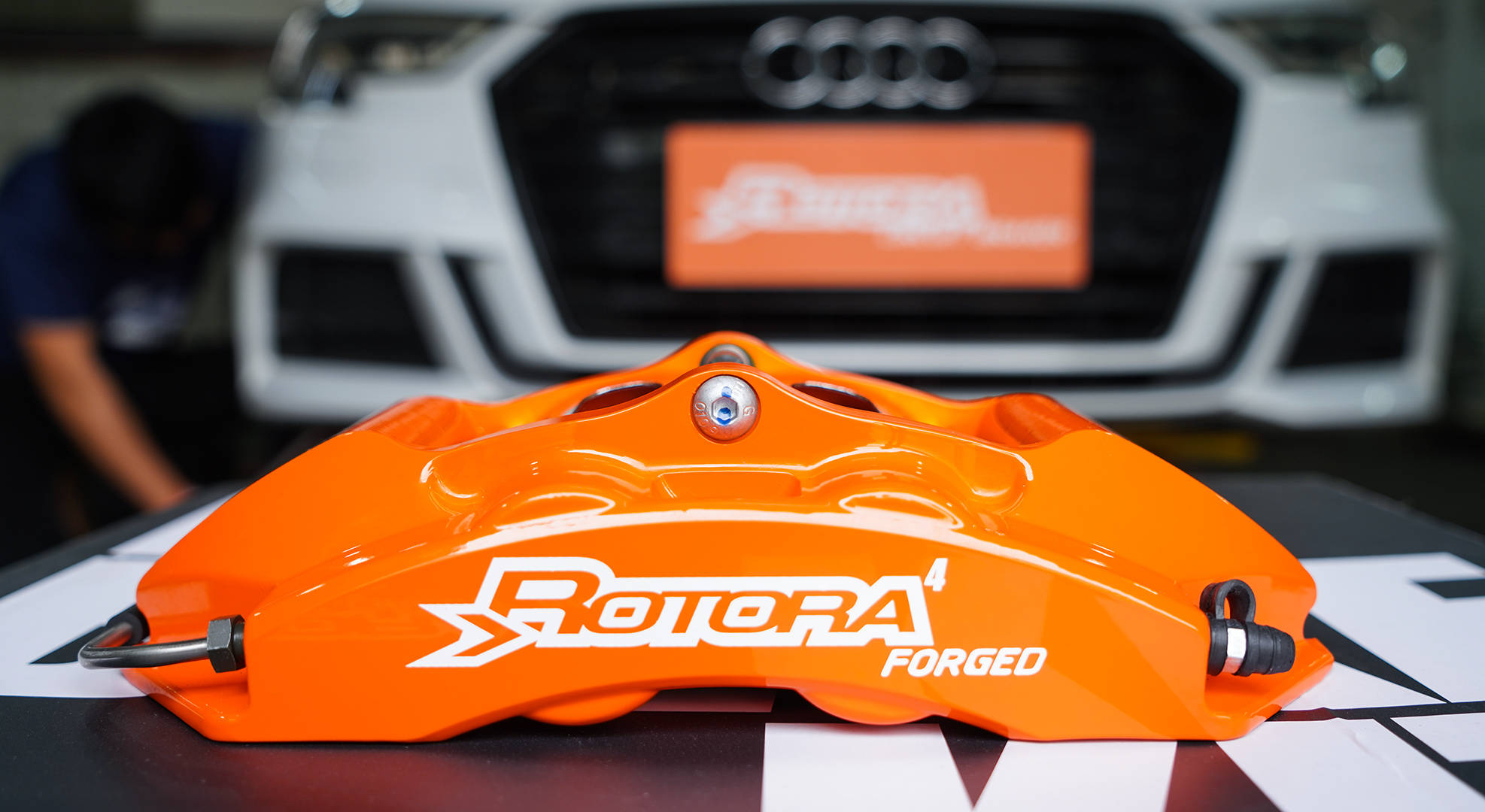 奥迪A3改装升级Rotora刹车 大四活塞卡钳RF403_搜狐汽车_搜狐网