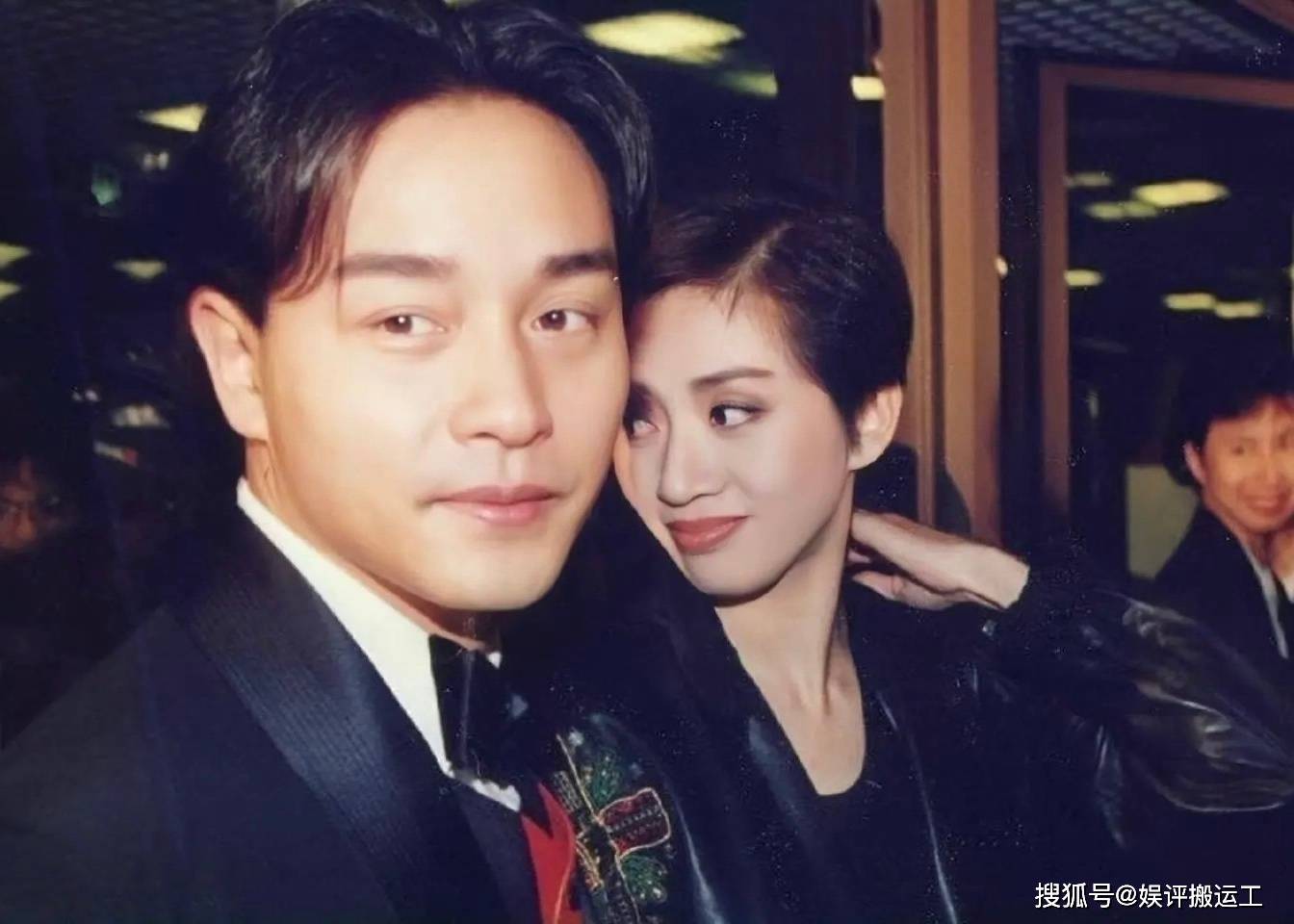 为什么过去这么多年了，我们依然在怀念张国荣？-搜狐大视野-搜狐新闻