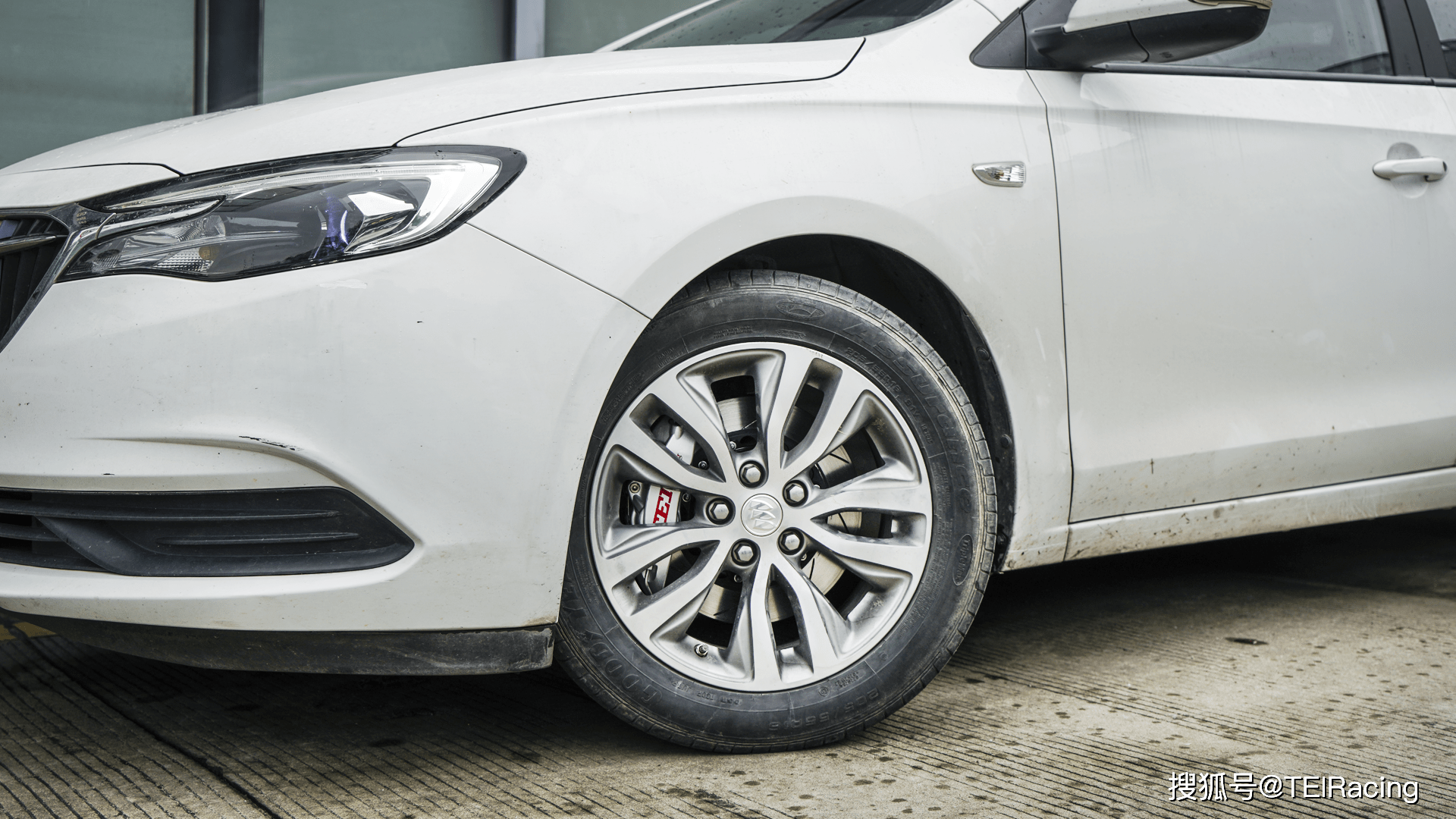 别克英朗刹车软怎么办，改装升级TEI P40NS大四刹车套装-效果展示_搜狐汽车_搜狐网