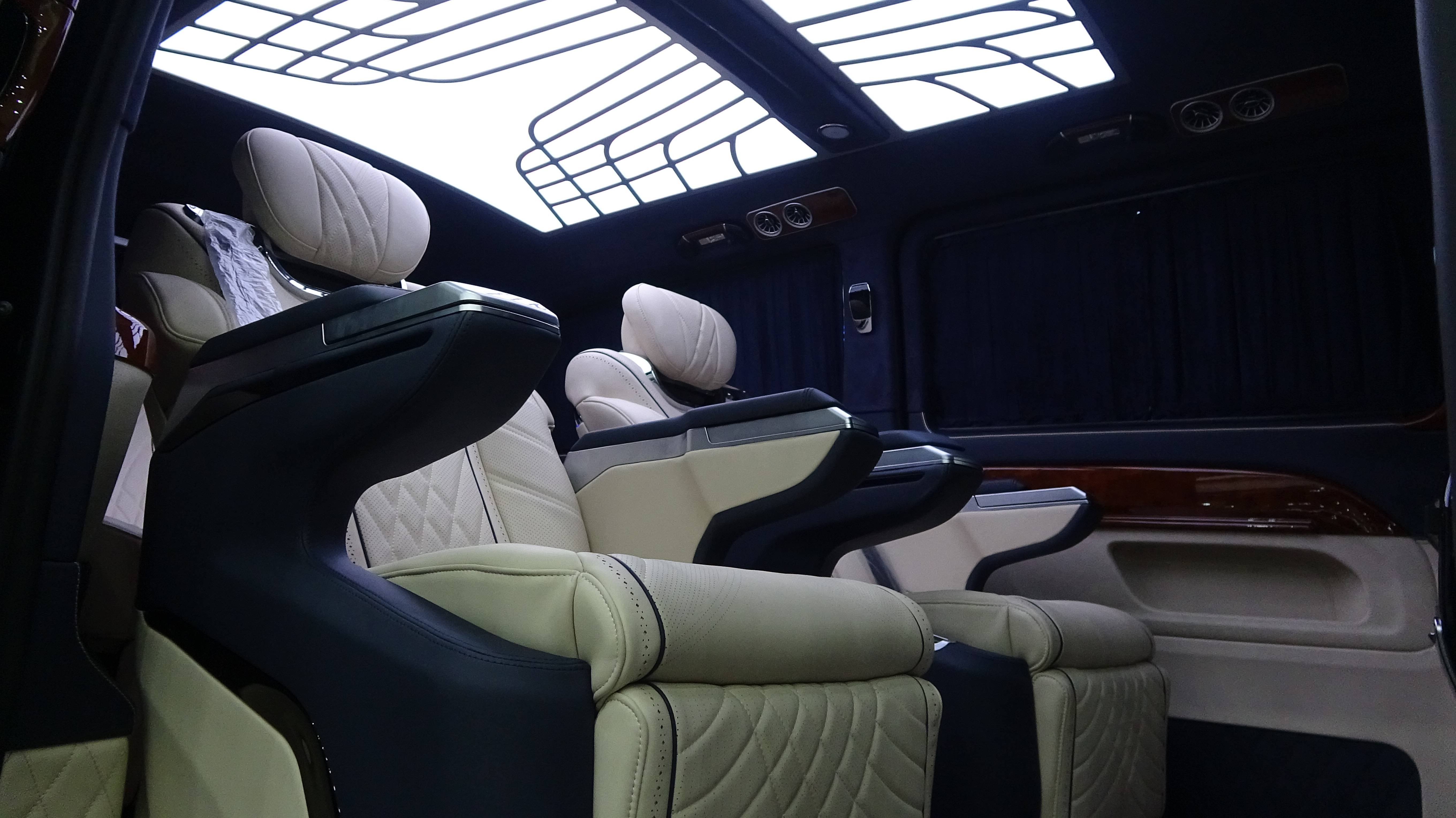 奔驰商务车，奔驰V260——豪华商务MPV新标杆_搜狐汽车_搜狐网