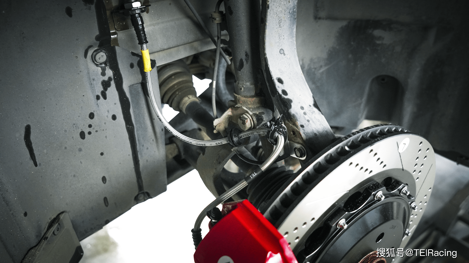 广汽传祺GA8改装前轮刹车案例-鉴赏，升级TEI p40ns+街道版性能大四刹车套件_搜狐汽车_搜狐网