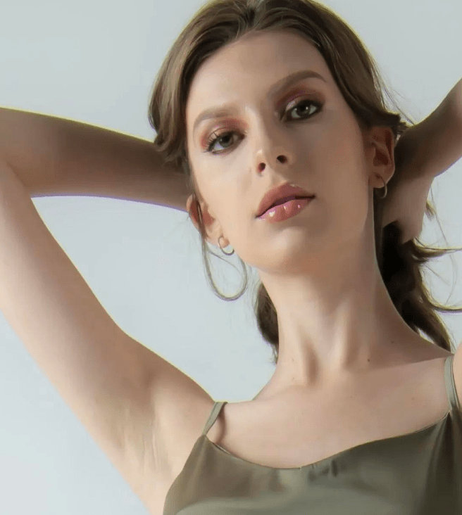 28岁乌克兰模特Karolina：颜值天花板，身材满天星_西方_东京_日本