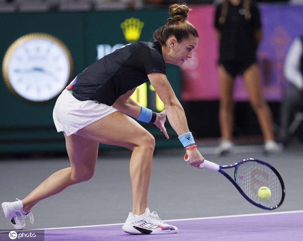 2022WTA年终总决赛女单半决赛：卡罗琳-加西亚获胜-搜狐大视野-搜狐新闻