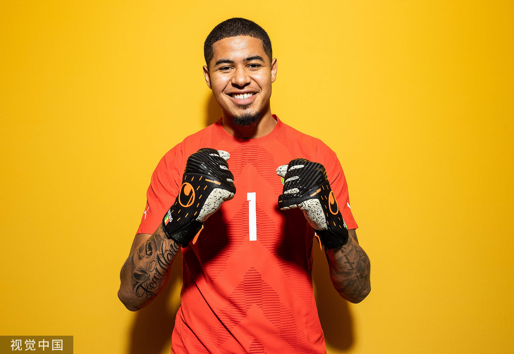 高清图：2022卡塔尔世界杯 塞内加尔队官方写真集-搜狐大视野-搜狐新闻