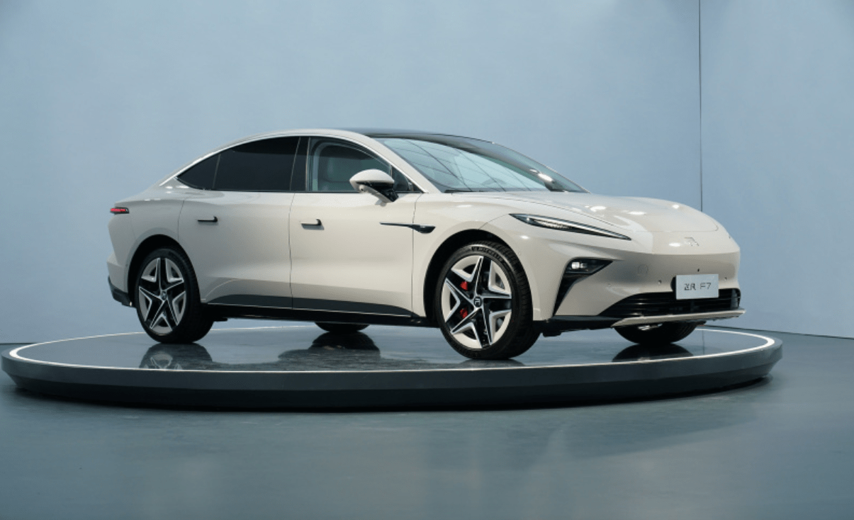 与比亚迪汉EV同级，飞凡F7正式亮相，预售价28-35万元_搜狐汽车_搜狐网