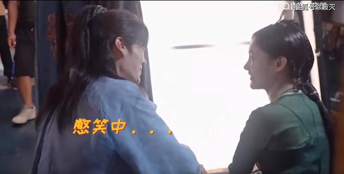 李一桐许愿爱情上上签,笑容超甜 搜狐大视野 搜狐新闻