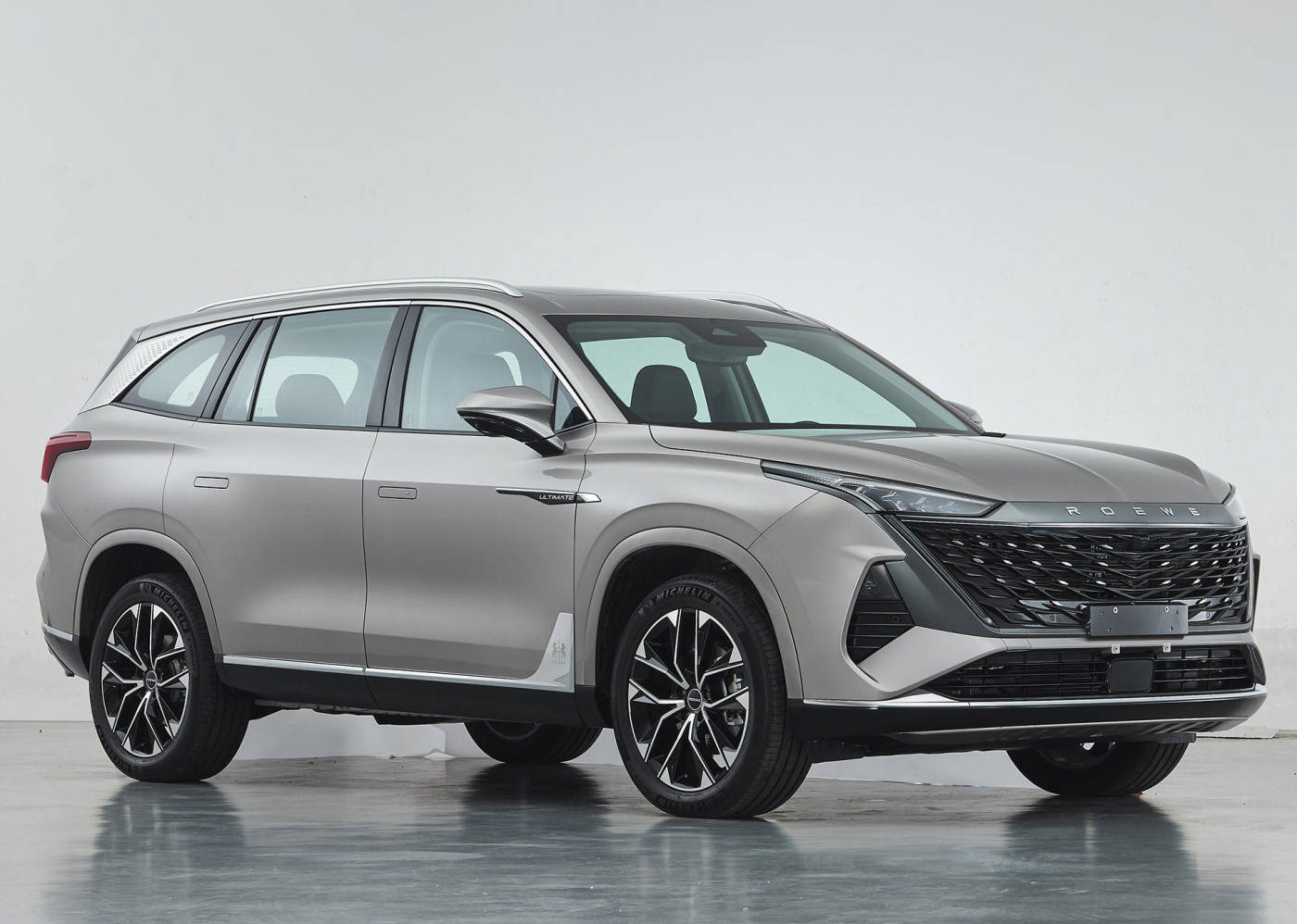 起售20万元内/3月初上市 荣威RX9开启预售_搜狐汽车_搜狐网