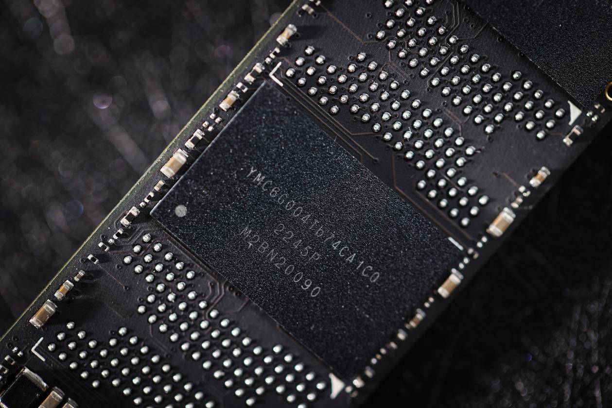 大华存储C970 PLUS系列SSD欣赏：高速存储实力不凡-搜狐大视野-搜狐新闻