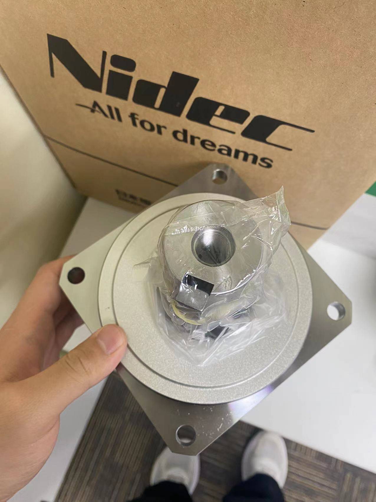 Nidec尼得科电产新宝减速机VRB-140C-60-K3-28HA24-搜狐大视野-搜狐新闻