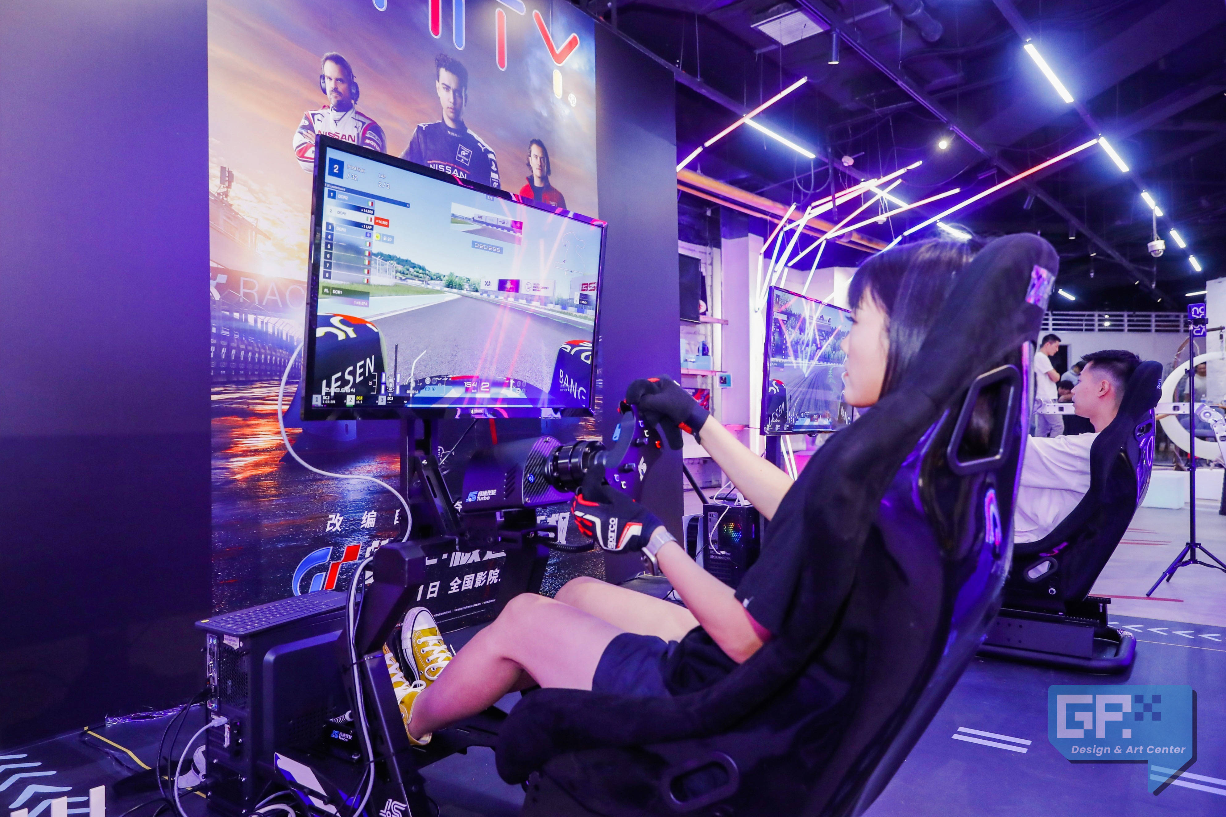 齐狂飙肾上腺素 GT赛车啤酒节亮相TX淮海-搜狐大视野-搜狐新闻