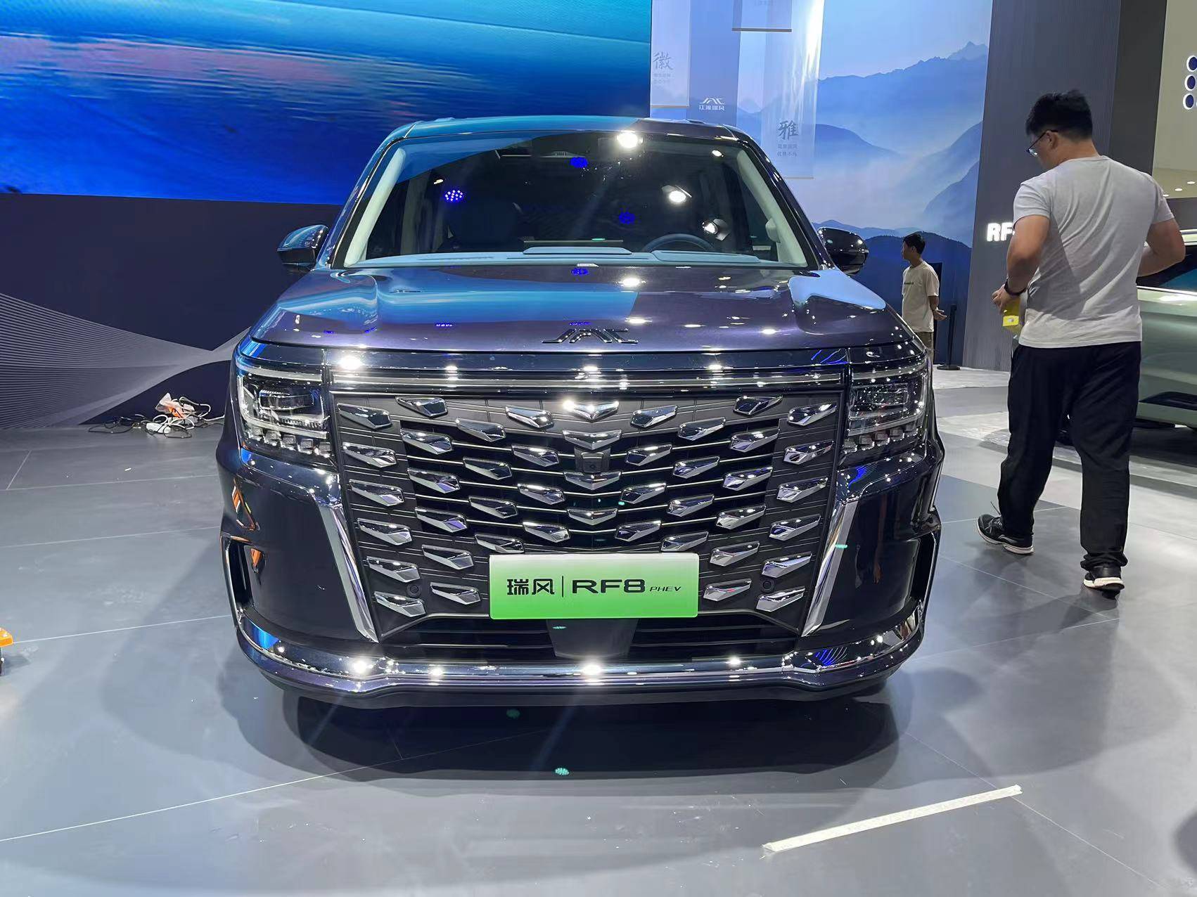 2023成都车展探馆：江淮瑞风RF8_搜狐汽车_搜狐网